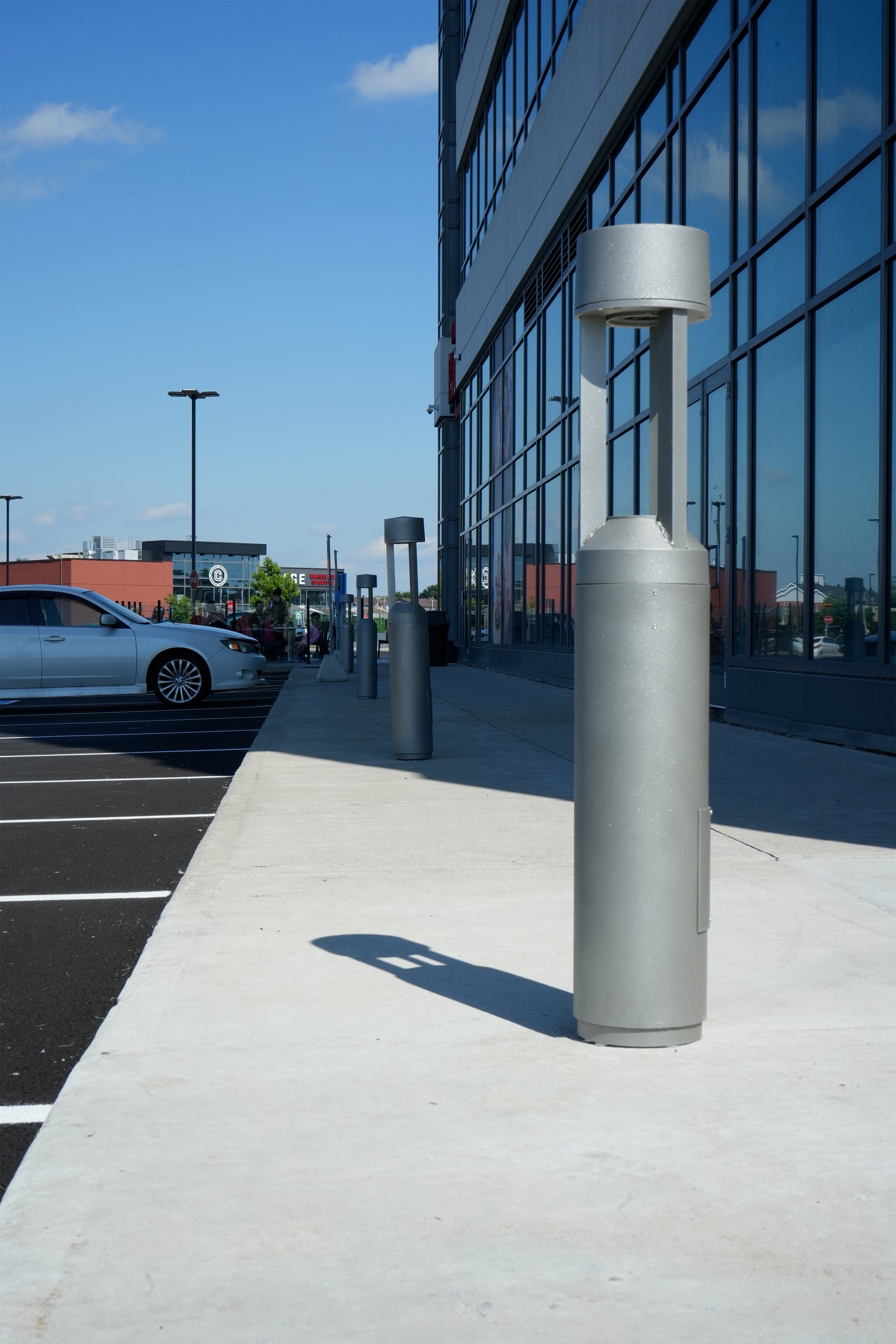 Commercial • Bollard B2 • Fait au Québec • B2 – SNOC